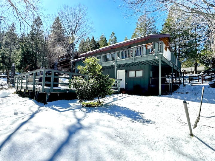Remodeled Retreat Lake Gregory - Crestline, CA