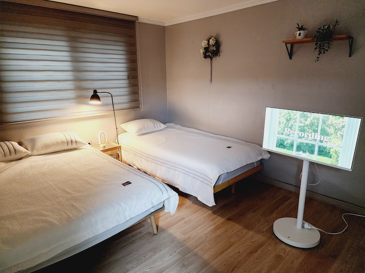 #최대5인 #방2 #침대3 #서울역 #무료Wifi - Seoul