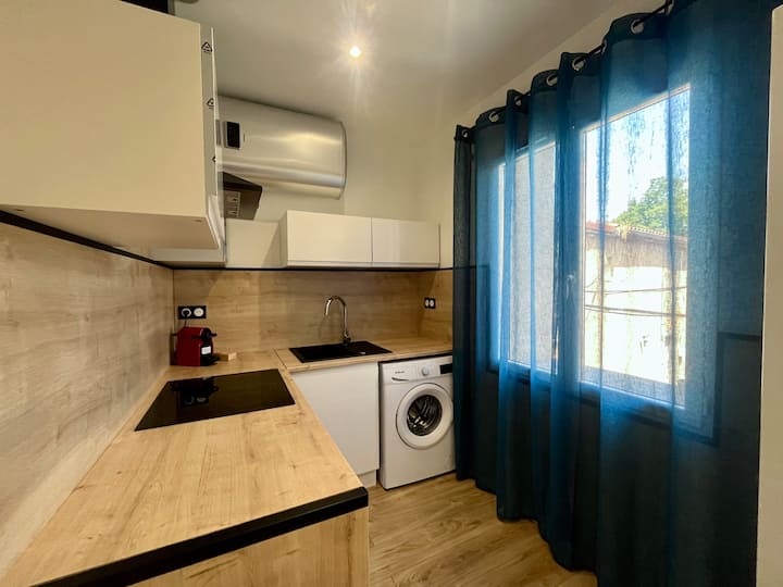 T2 Rénové à 15 Min De Lyon - Pierre-Bénite