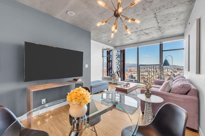 Water Views, 40th Floor! Entire Condo In Downtown - Vancouver