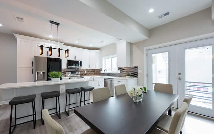 Lux 3br Apartment W/rooftop - Washington D. C., DC