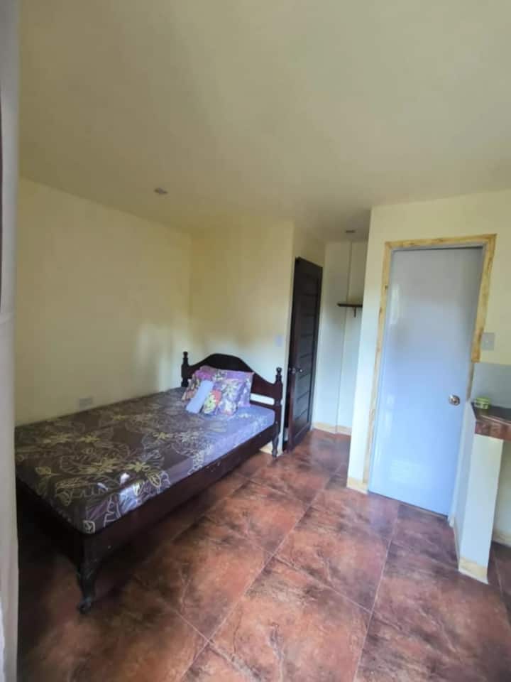 Toto's House Apartment - Puerto Princesa