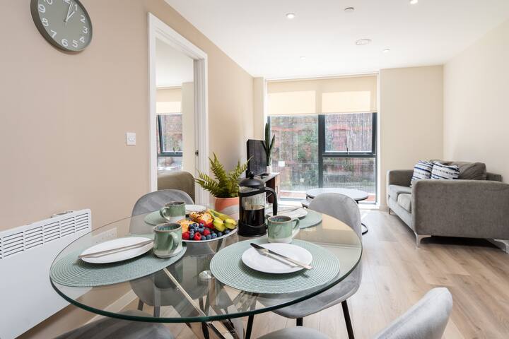 Liverpool 2 Bed, 2 Bath City Flat, Parking & Ev - 리버풀