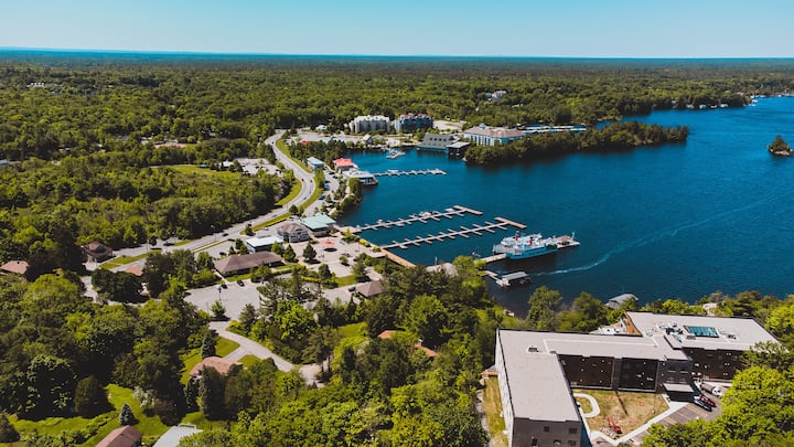 The Clairmont House - Gravenhurst, Ontario - Bracebridge