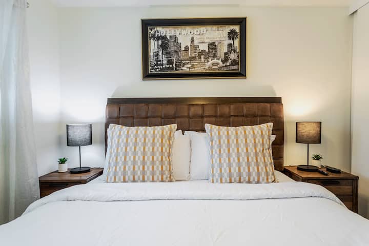 Pet Friendly Home Near Downtown Alhambra - Alhambra, CA