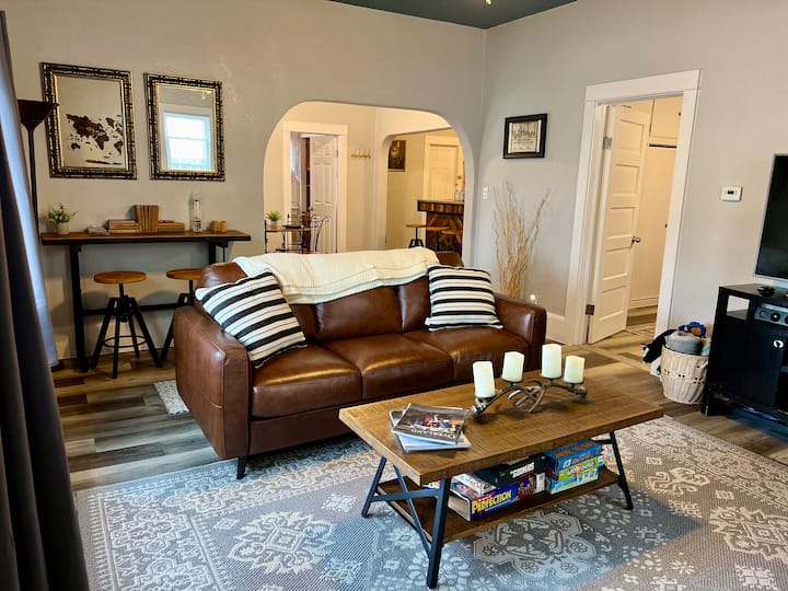 Old Town Bungalow In Loveland - Loveland, CO