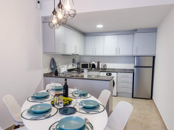 Renovated Flat In Lloret + Parking, 5 Min To Sea - Lloret de Mar