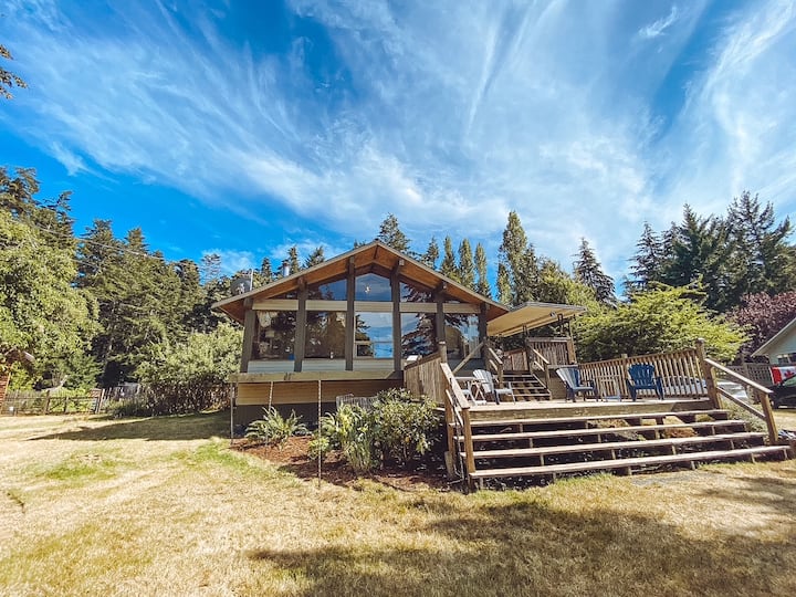 Notch In The Stair, Hornby. - Hornby Island
