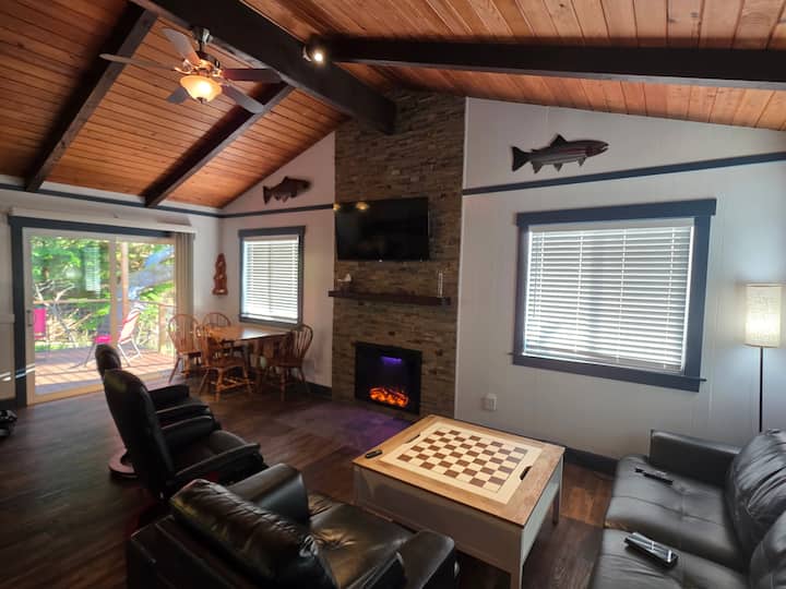 Cute Rockaway Cabin - Cape Meares