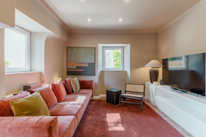 Estoril 2bedroom Apart W/ Garden, 450m From Beach - Estoril