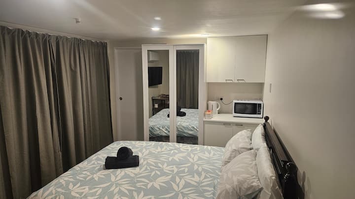 Cosy New Sleepout@ Papanui 40%discount 4 Longstays - Christchurch