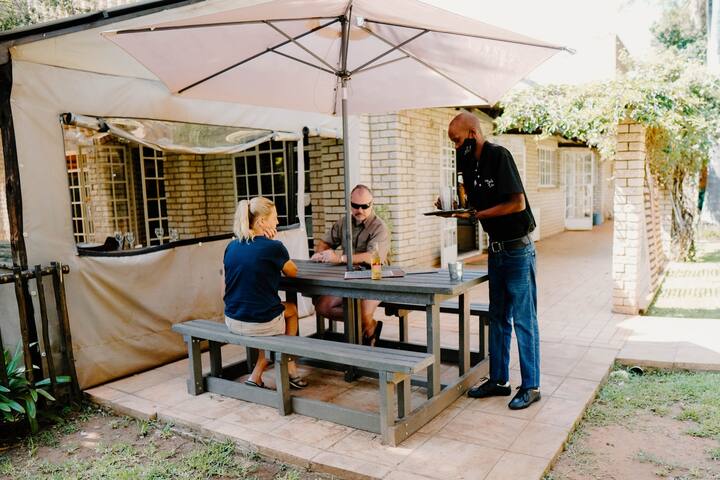 Lion's Guesthouse And The Buck&lion Restaurant - Groblersdal