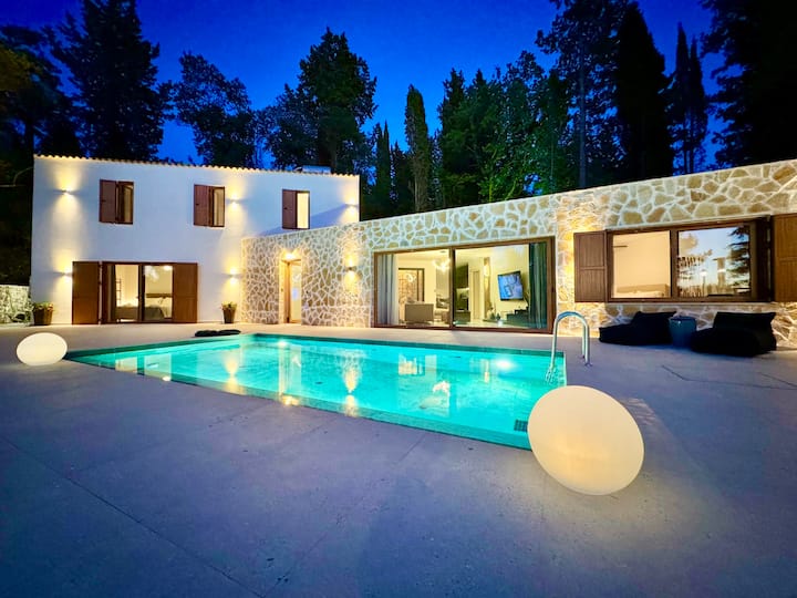 Domenico Morani Lux Villa Concept (Heatable Pool) - Korfu