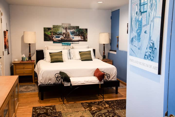 Beautiful Separate In-law Unit In Oakland Hills - Oakland, CA