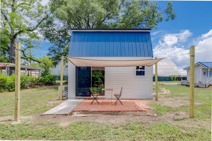 Tiny House 20 Mins From Beach - Brunswick, GA
