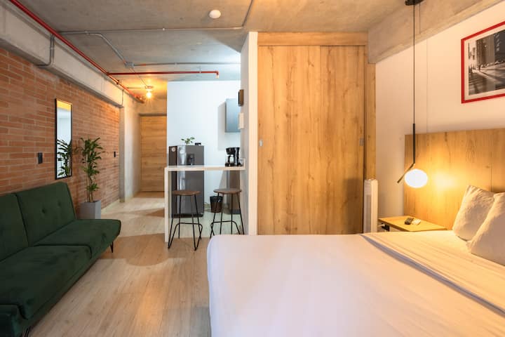 Central, Con Seguridad 24/7 Y Wi-fi - Medellín