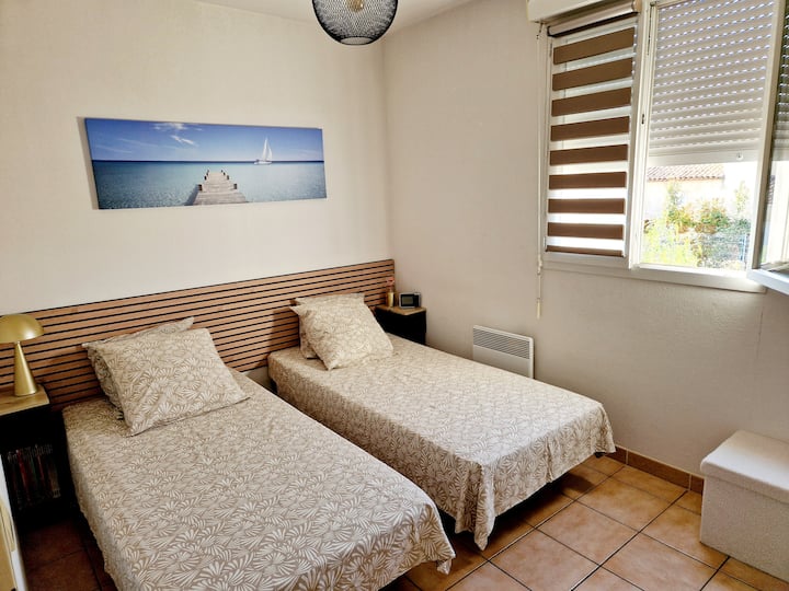 Appart à La Mer, Avec Clim, Piscine Et Parking - Agde