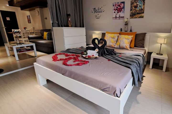 Private & Romantic 1br Kitchen & Balcony, Pool - Amadeo