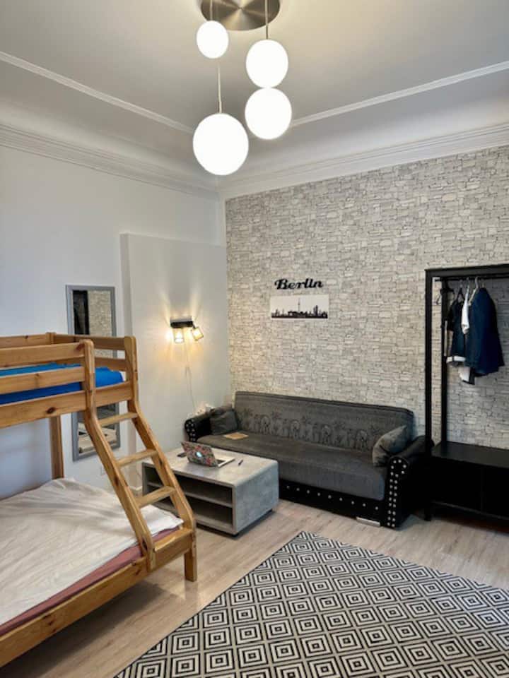 Apartment Im Zentrum - Berlin Tegel Airport (TXL)