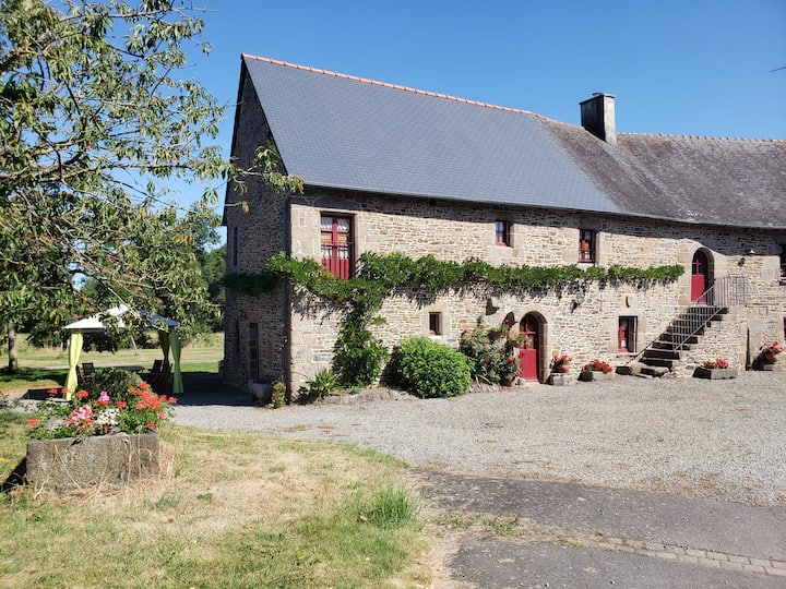 Le Logis D'aliénor - Baie Du Mont St-michel - Dol-de-Bretagne