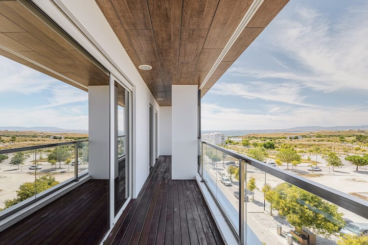 Caparica Lisbon Beach Flat - 3 Bedrooms, 120m2 - Costa da Caparica