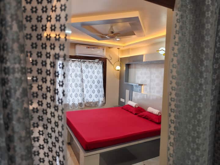 Ac 1bhk With Kitchen Self Service Flat - Puri