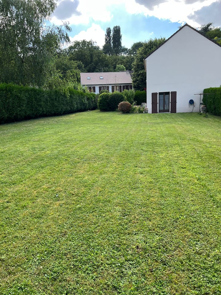 "Garden" House : Famille/ Amis /Travaileurs - Ermenonville