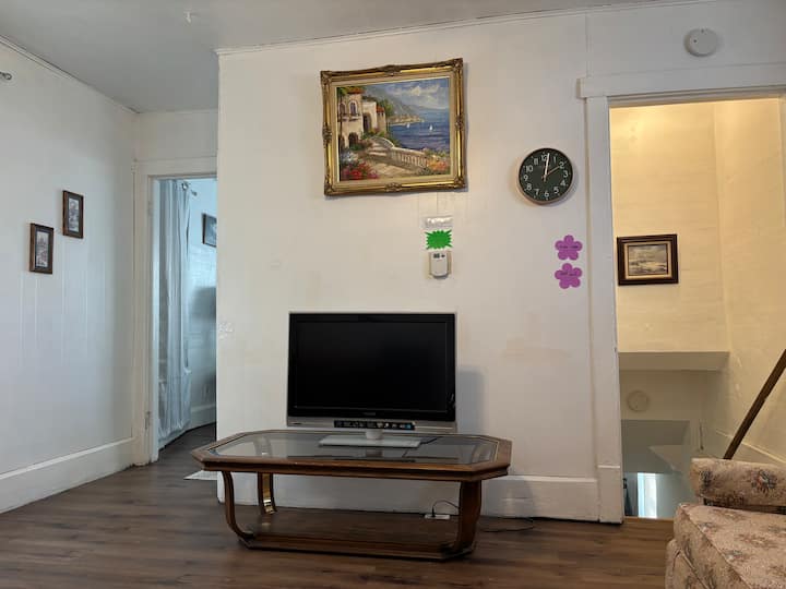 Charming One Bedroom Home - Springfield, IL