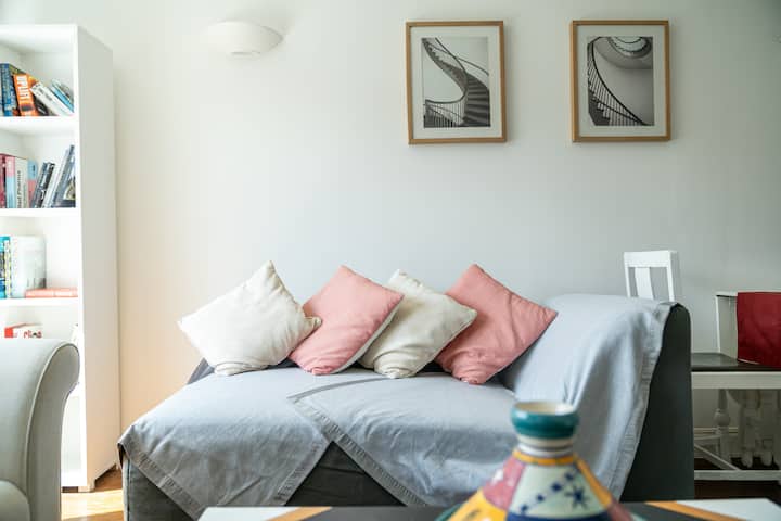 Bright&spacious 2 Bed Flat Close To Central London - London