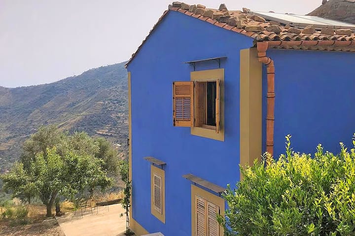Country House With Eolian Islands View - Santo Stefano di Camastra