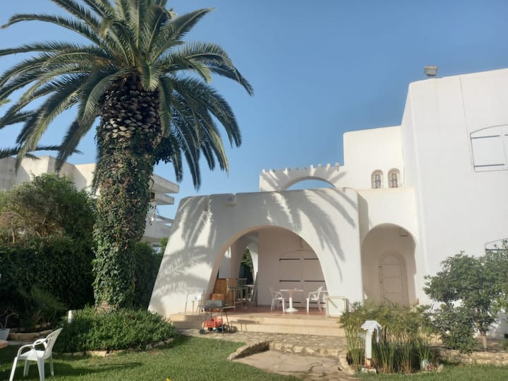 Villa De Vacances Idéale. Jacuzi Extérieur Chauffé - Nabeul‎