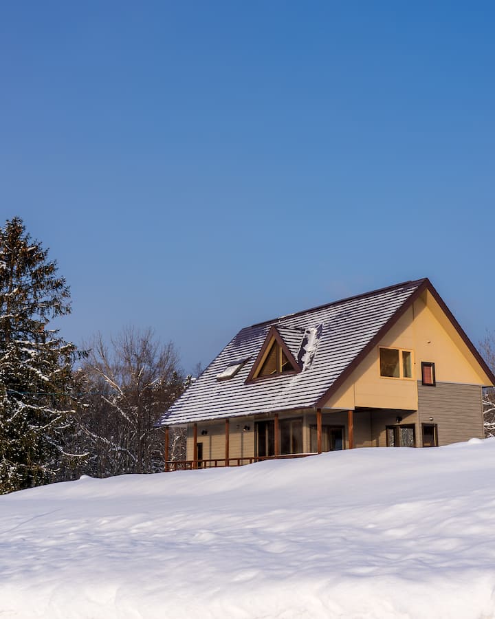 Cottage With Views Of The Niseko Mountain Range - Niseko