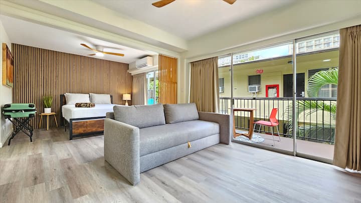 2412 Pe St 305 Queen Bed, Futon, Kitchen Lanai - Honolulu, HI