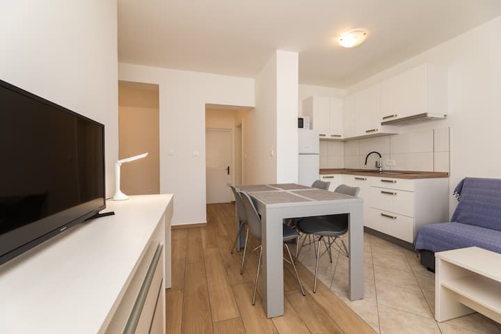 Apartment With Terrace Crnekovic X (A7) - Baška