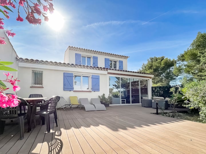 Villa Vue Mer-collines Aux Portes Des Calanques - La Ciotat