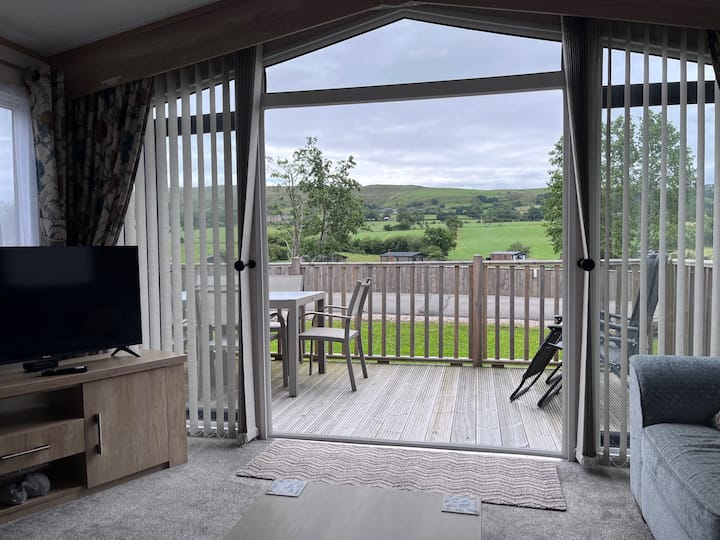 2 Lake View - Clitheroe