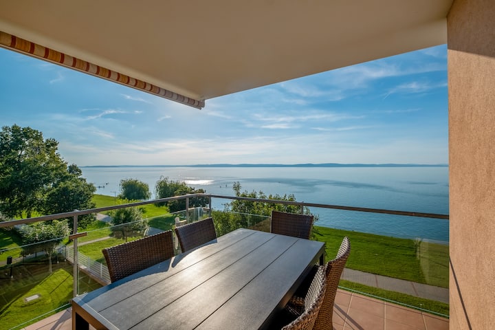 Myflat Full Panorama -Beachfront | Calm Area - Siófok
