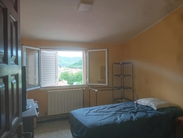 Top Floor Space - Olot