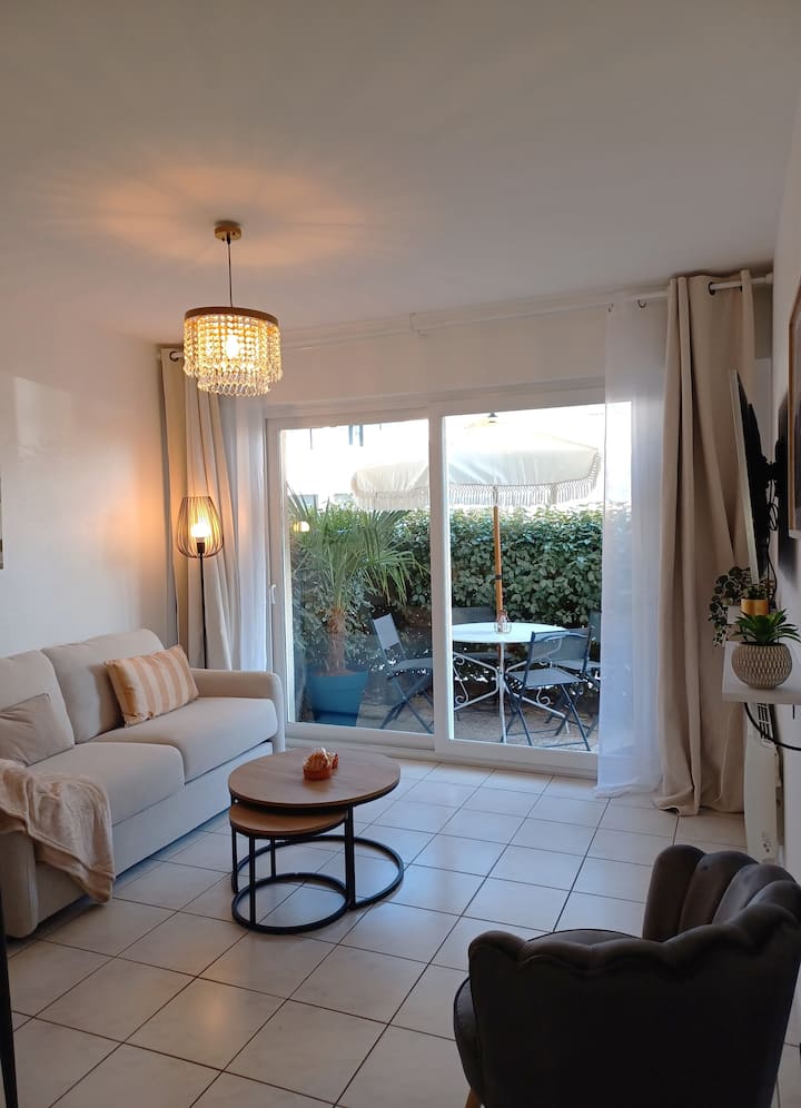 Rez-de-chaussée Lumineux Avec Terrasse Proche Mer - Stella Plage