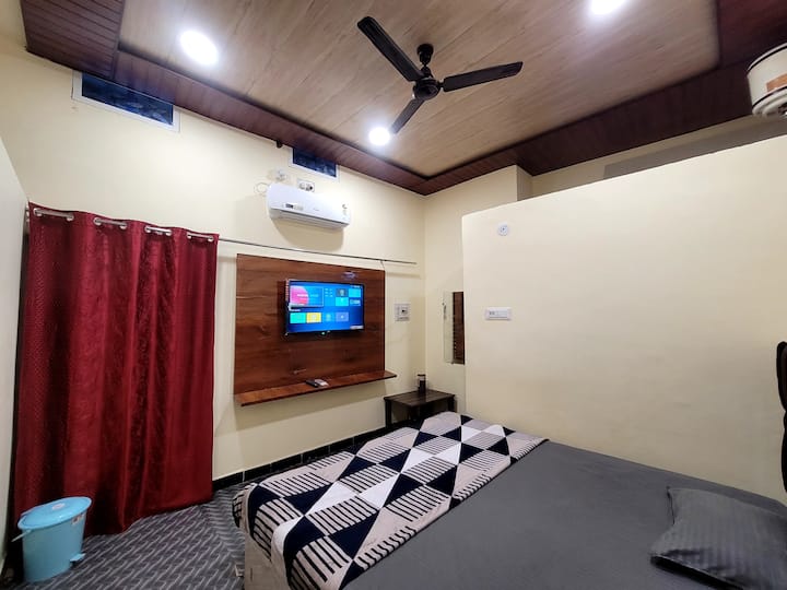 Non-ac Rooms Near Mahakaal - Ujjain