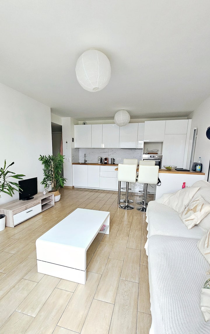 Charmant T2 Avec Balcon Proche Paris - Clichy