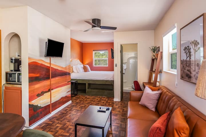 Sale! Cozy Studio | Close To Trails, Dogs Welcome! - Sedona, AZ