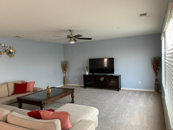 Private Room & Shared Restroom - Visalia, CA