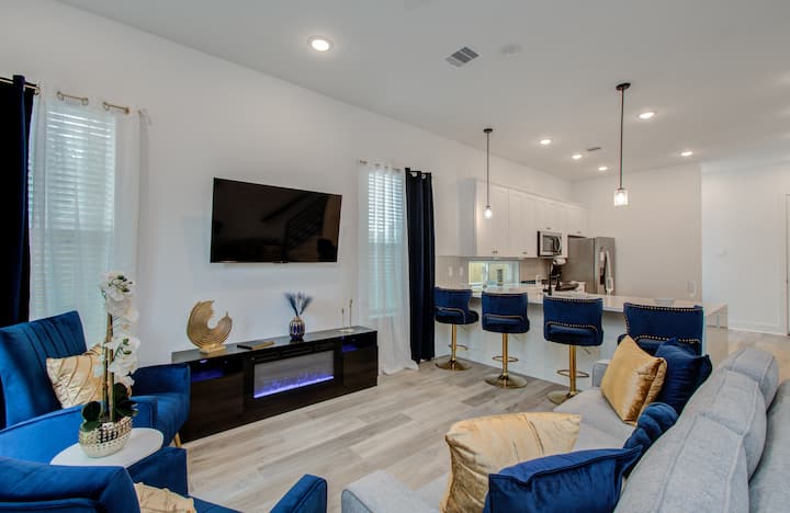 Urban Luxe Getaway/4 Mins To Dt Newly Built Home - Houston