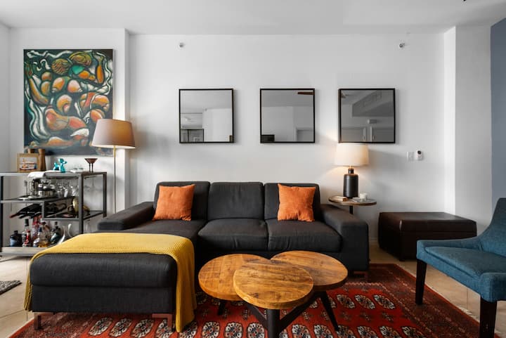 Home Away From Home In Gaslamp - San Diego, CA