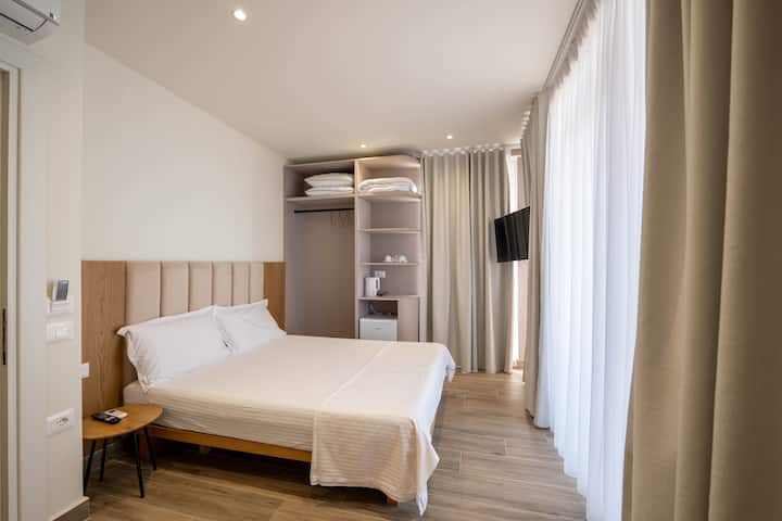 Mari Al Deluxe A1, Seaview - Saranda