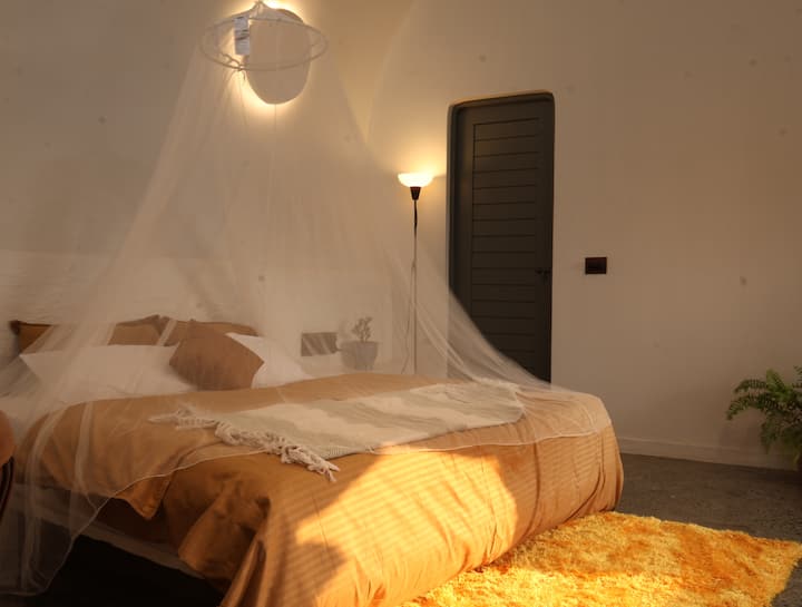 Brand New Private Cabin With Bold Design And Pool - Kerala