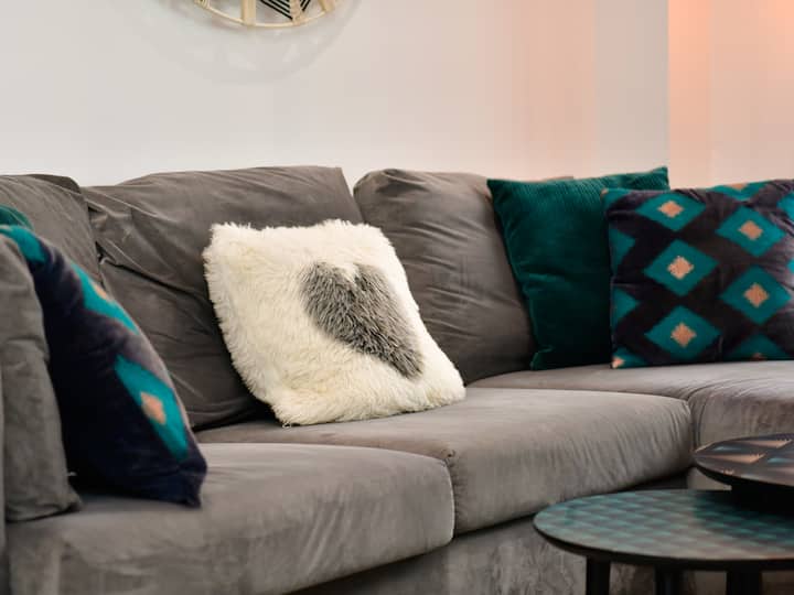 Trendy 1 Bedroom Apartment - Cardiff