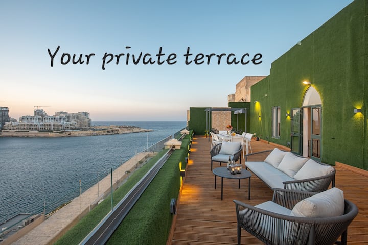 The Iconic Terrace In Valletta - Valletta