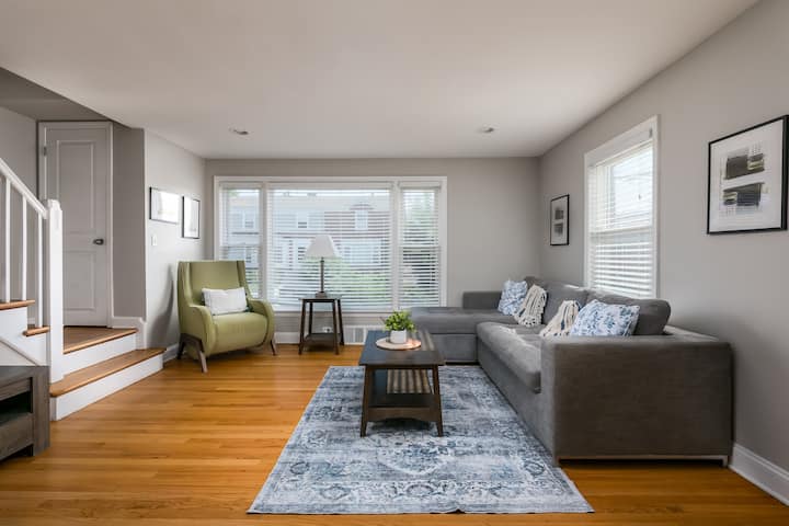 Serene & Spacious 3br Gem W/ In-unit Washer/dryer - Chicago